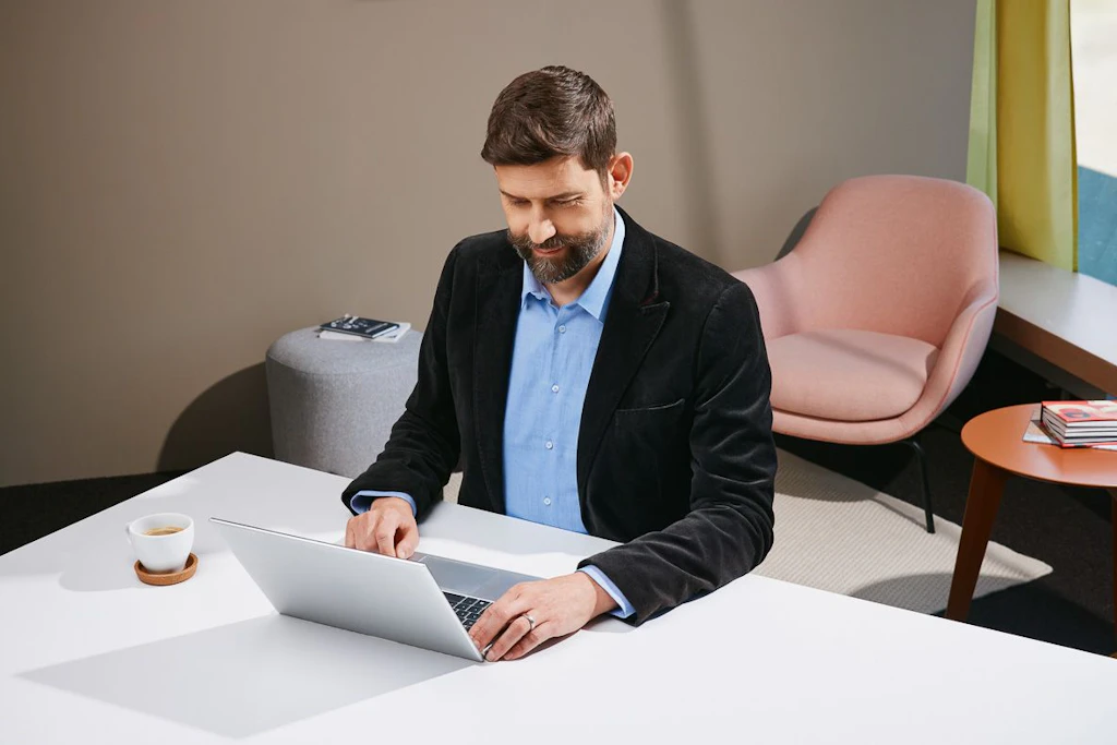 Insurance benefits | arbeit.swiss